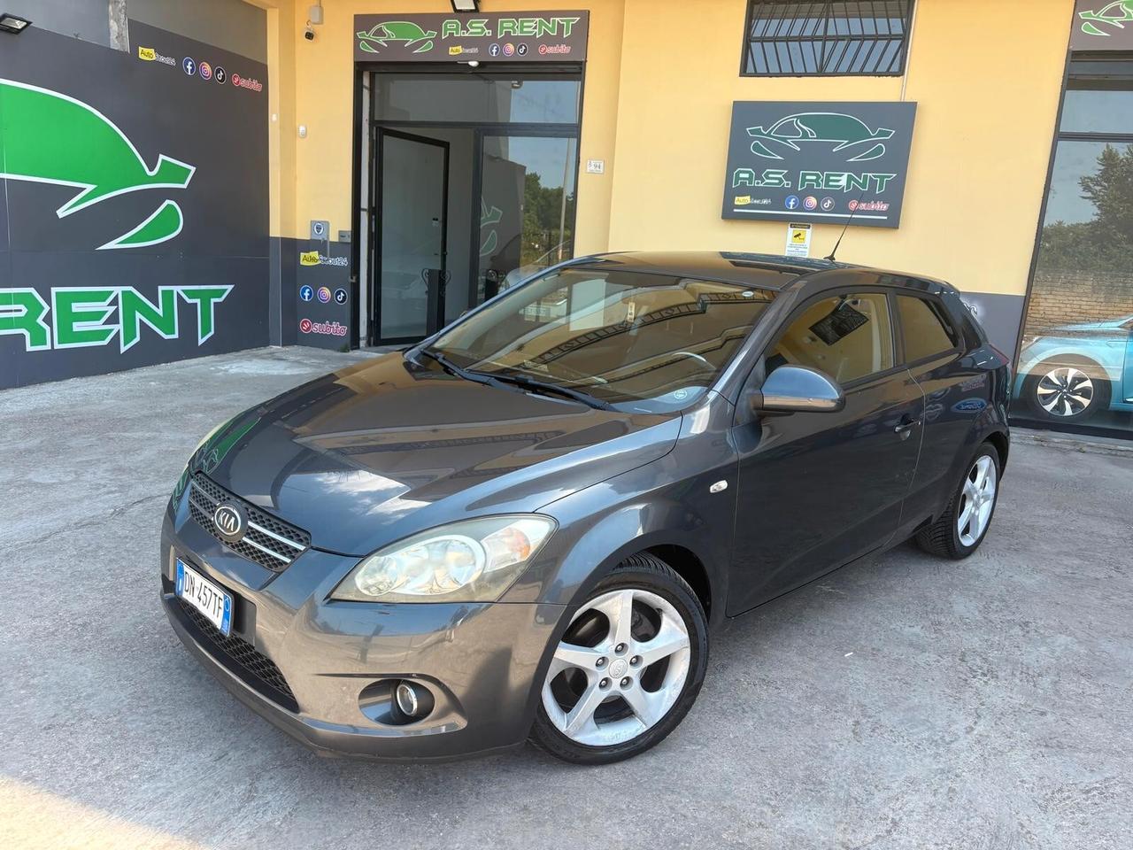 Kia Ceed pro_cee'd 1.6 CRDi VGT 90CV LX 145.000 Km 1.399 €, a Qualiano ...