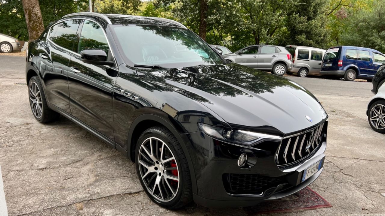 Maserati Levante V6 Diesel 275 CV AWD