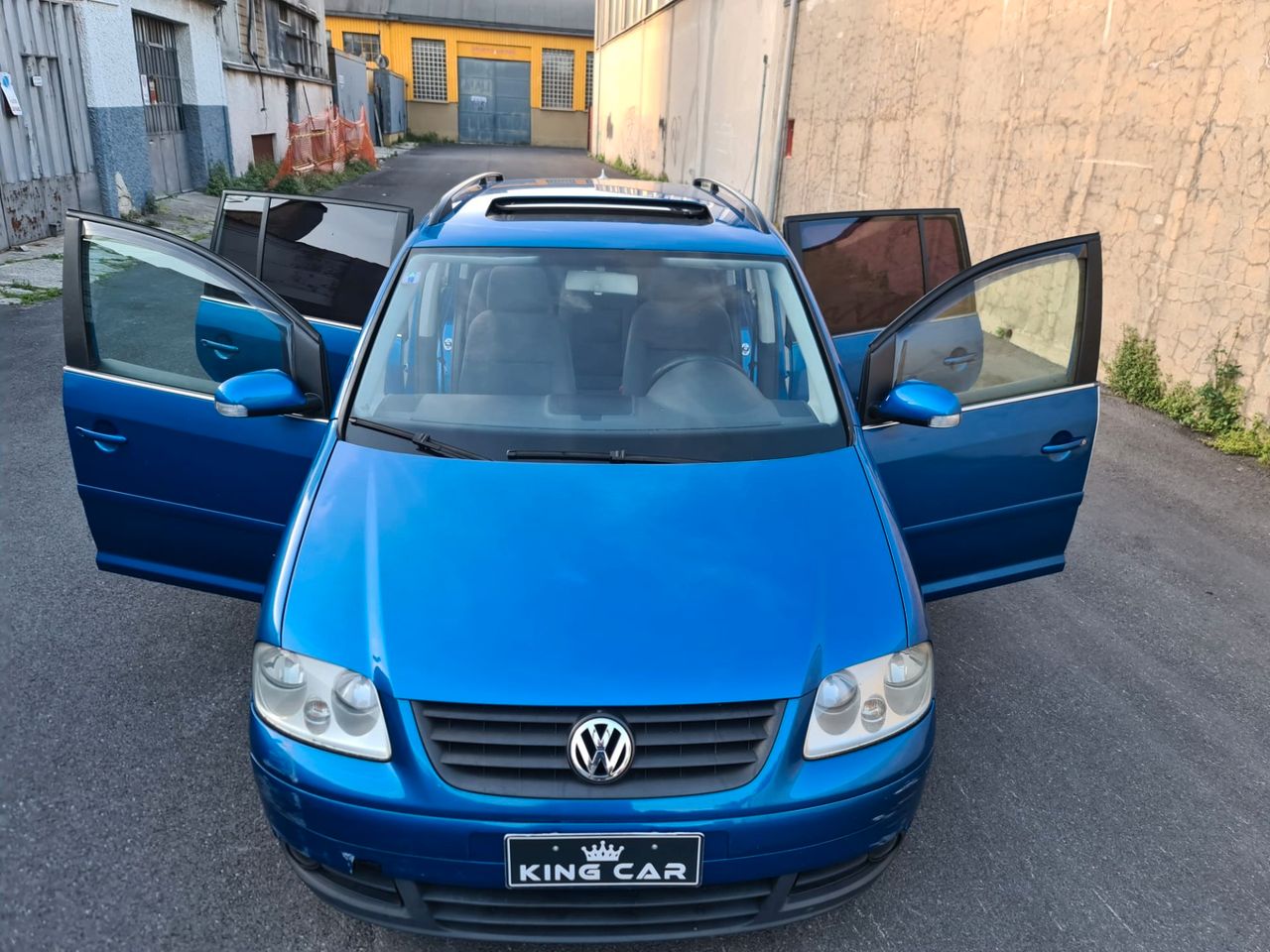 Volkswagen Touran 1.6 Conceptline