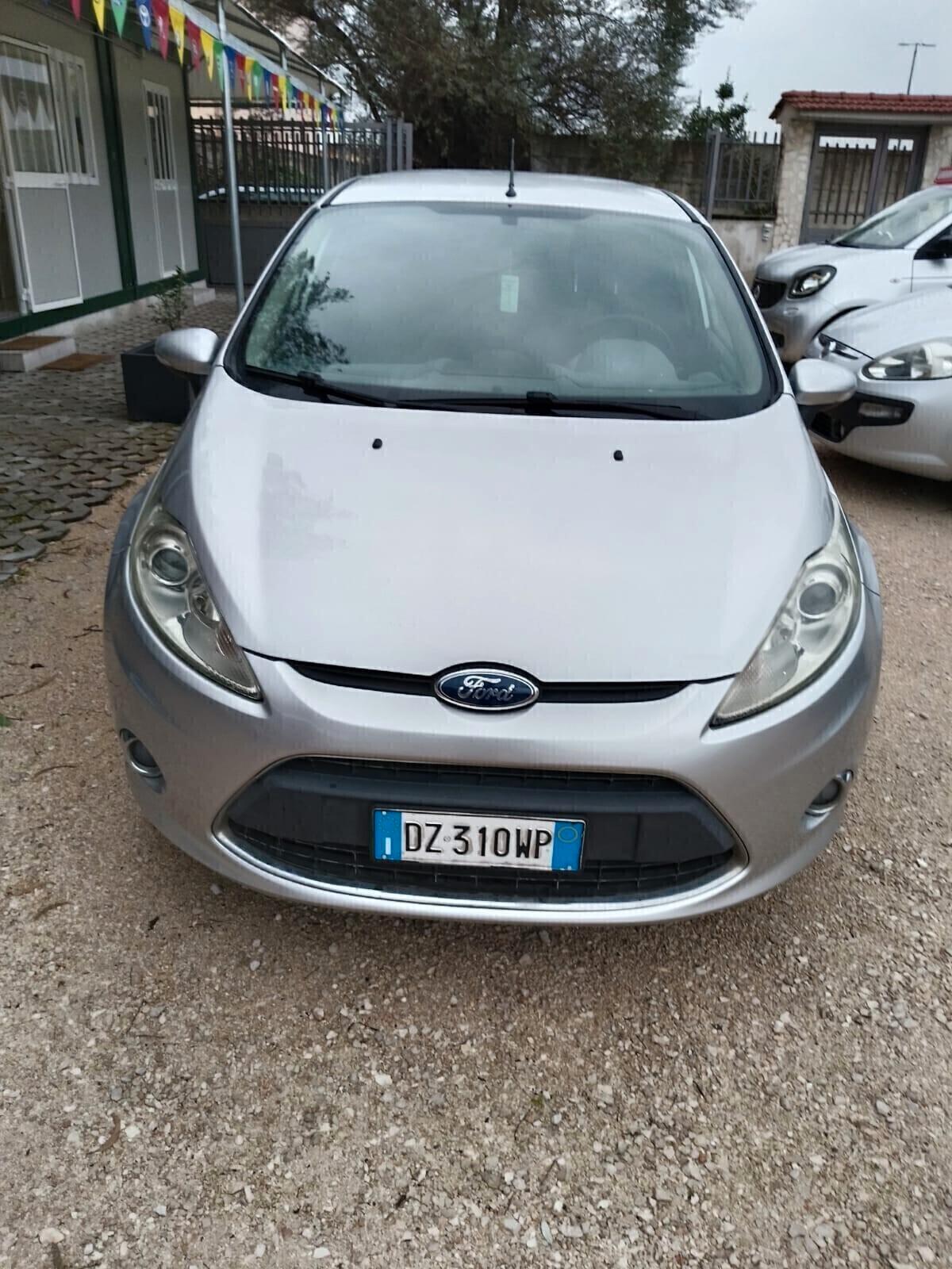 Ford Fiesta 1.2 82 CV 5 porte Titanium 244.900 Km 3.000 €, a Napoli ...