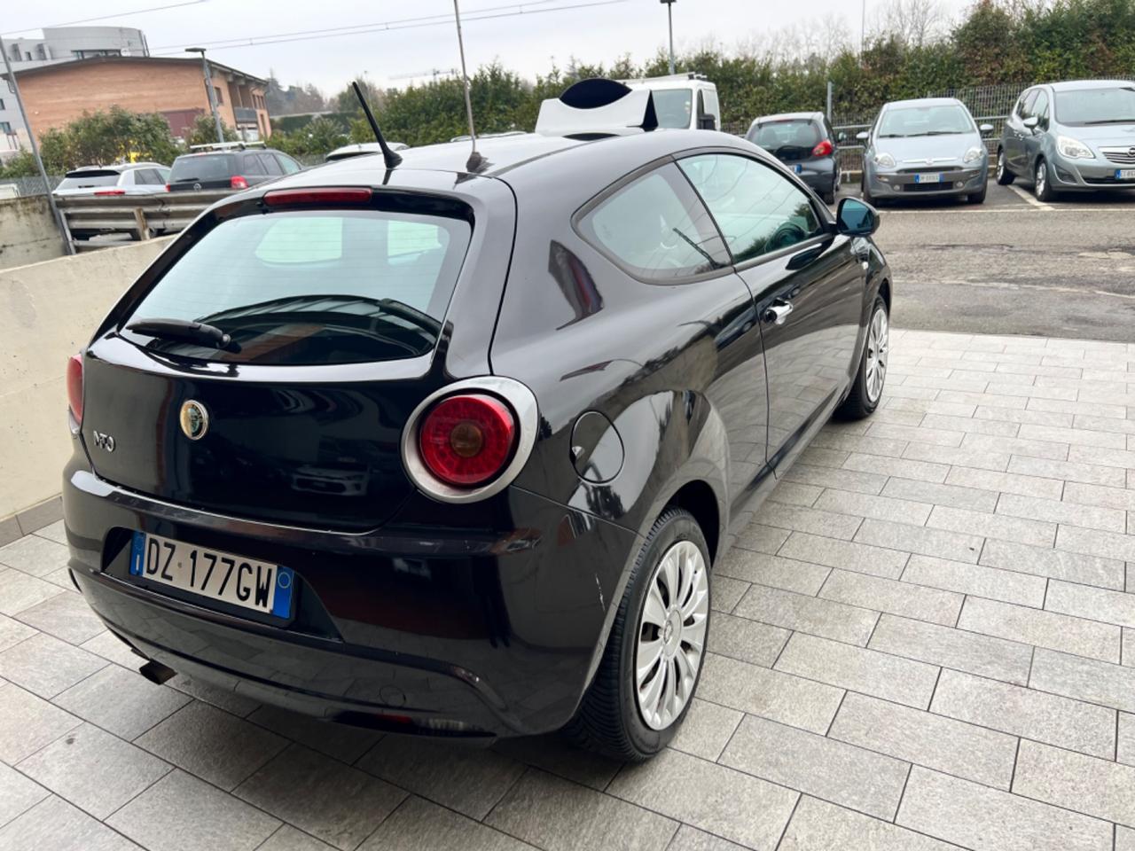 Alfa Romeo MiTo 1.4 78 CV Distinctive Sport Pack 230.000 Km 3.500 €, a ...