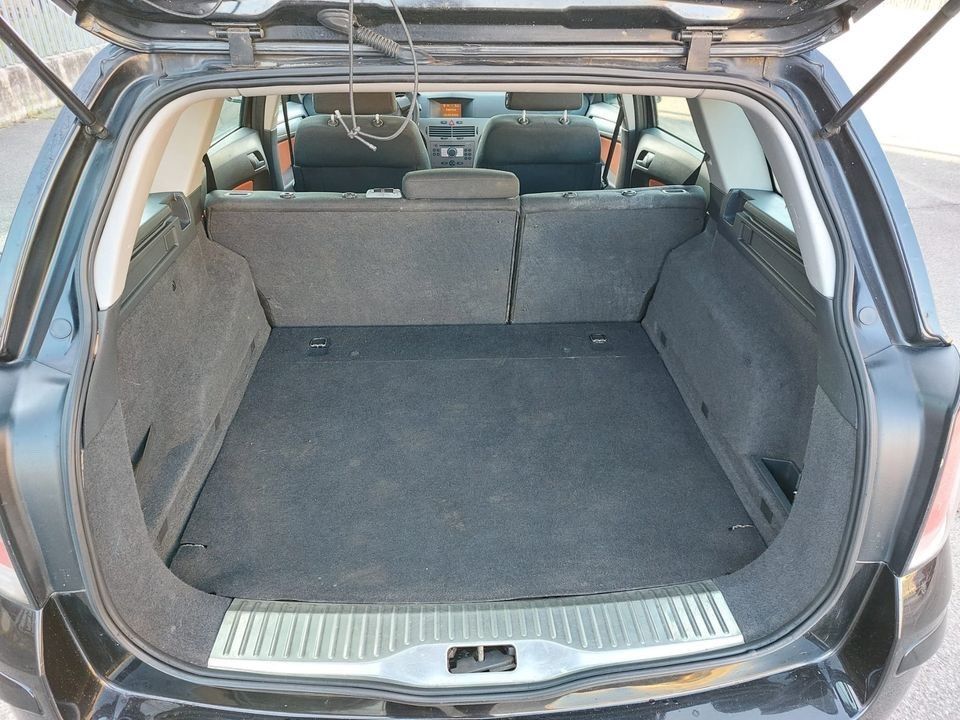 Opel Astra 1.9 CDTI 120CV Station Wagon Cosmo
