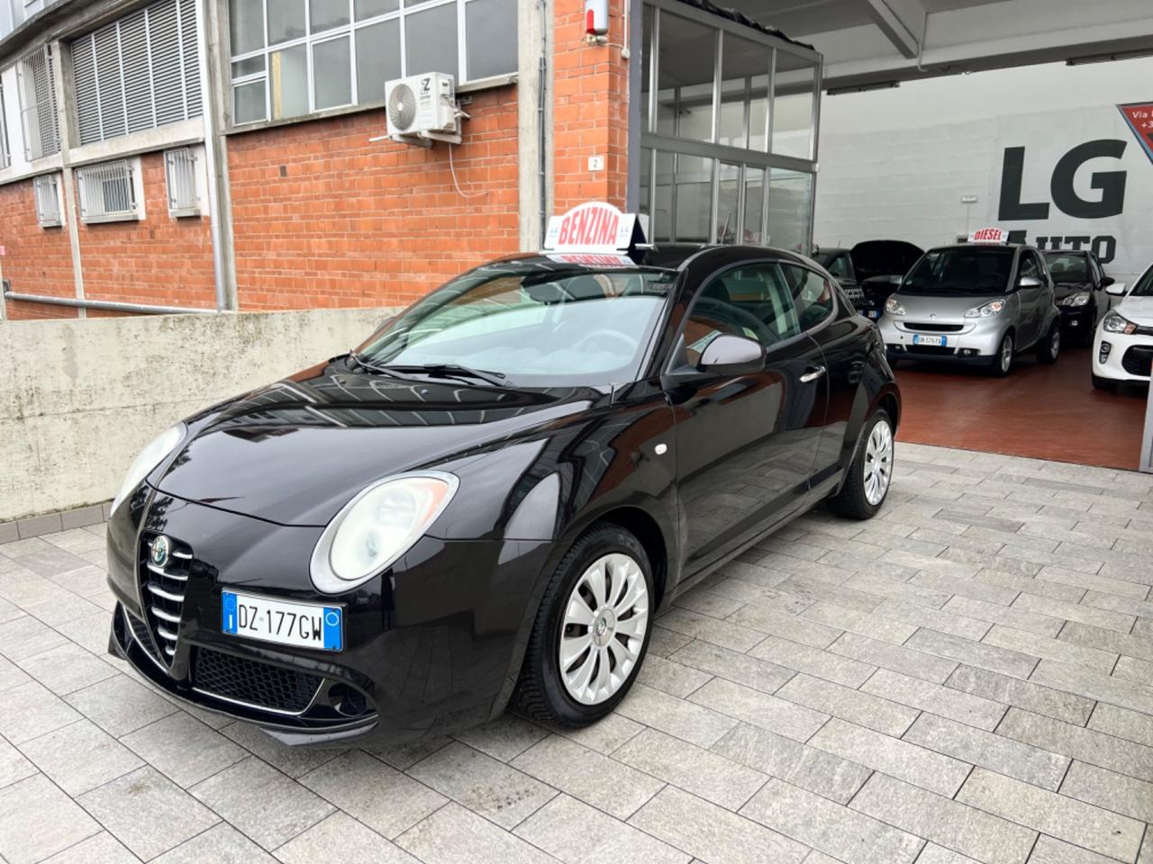 Alfa Romeo MiTo 1.4 78 CV Distinctive Sport Pack 230.000 Km 3.500 €, a ...