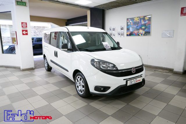 FIAT Doblo Dobl�� 1.6 MJT 120CV Combi Maxi AUTOCARRO N1 + IVA