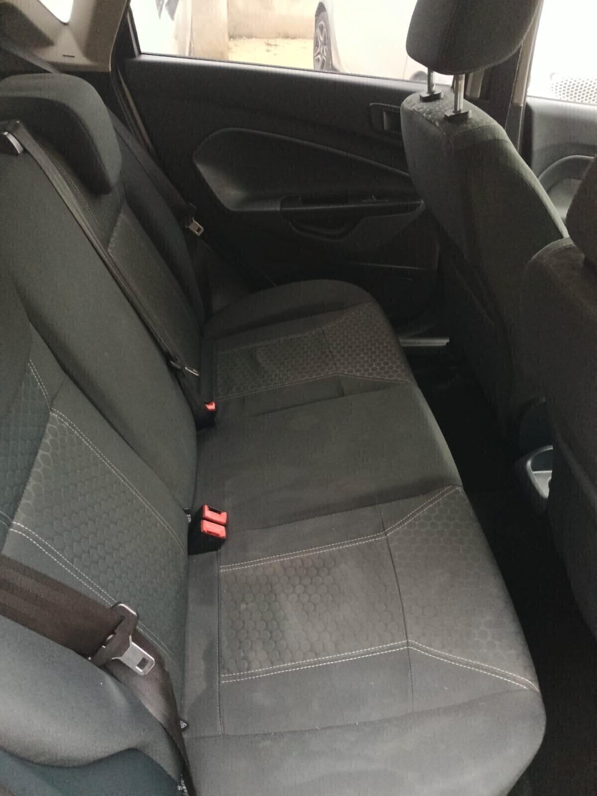 Ford Fiesta 1.2 82 CV 5 porte Titanium 244.900 Km 3.000 €, a Napoli ...