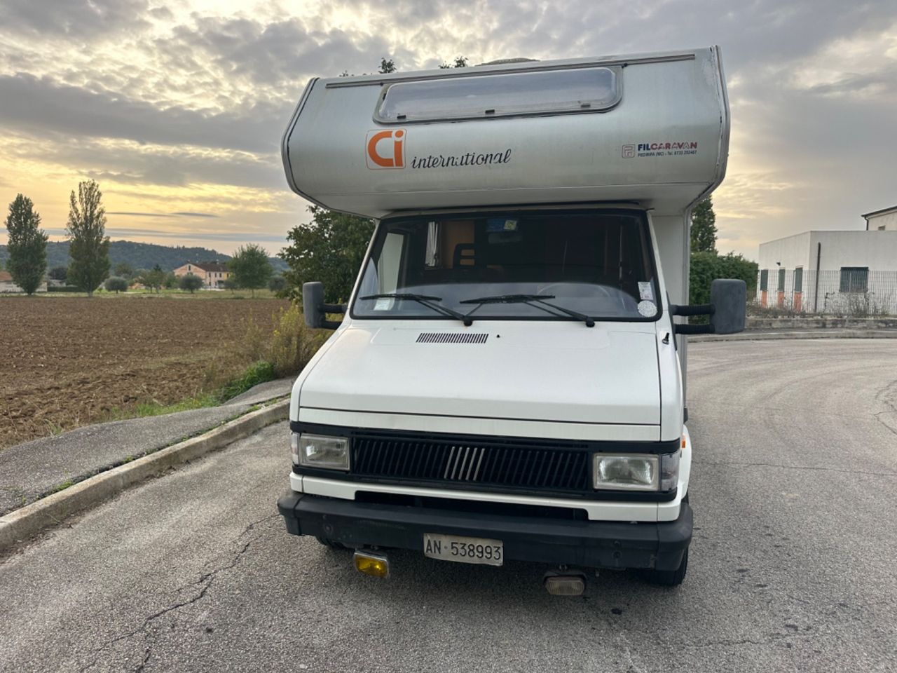 CAMPER FIAT DUCATO 2.5 DIESEL 141.732 Km 5.500 €, a Monte San Vito ...