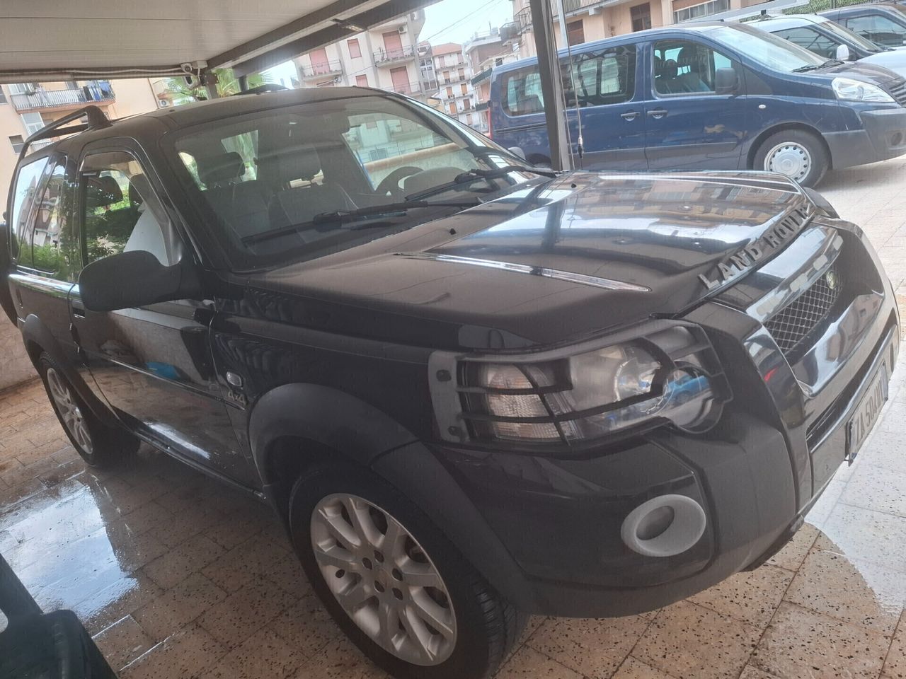 Land Rover Freelancer 2.2 TD4 S.W. HSE 300.000 Km 3.900 €, a Giarre ...