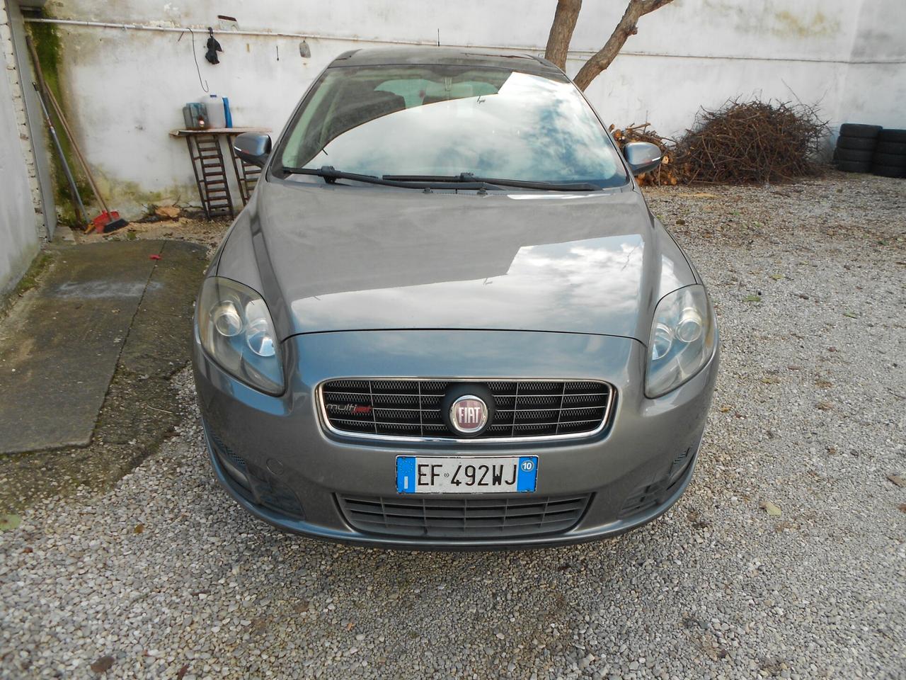 Fiat Croma 1.9 Multijet 16V Emotion 260.000 Km 1.990 €, a Leverano ...