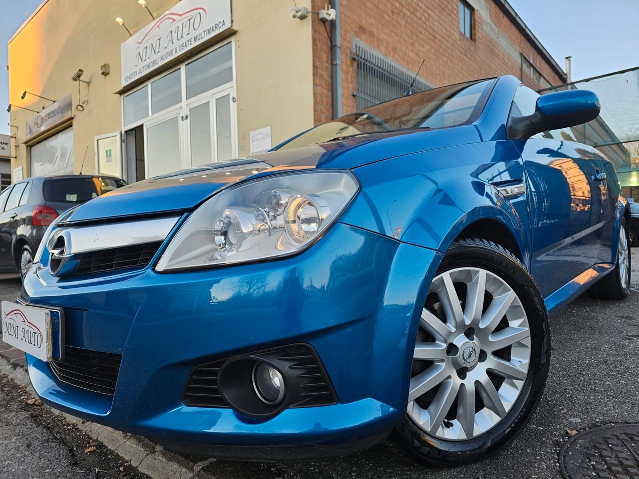 Opel Tigra TwinTop 1.4 90cv 16V Sport*Cabrio*Unipro* 158.000 Km 2.999 ...