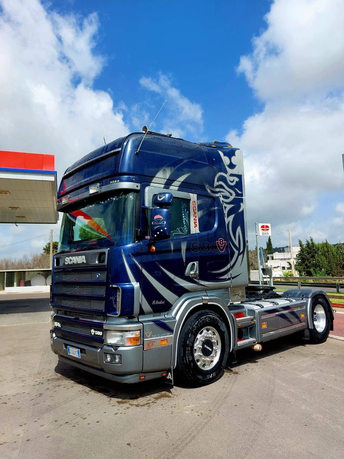 Scania 164 580 The king 1.650.000 Km 24.000 €, a Macerata 172957268 ...