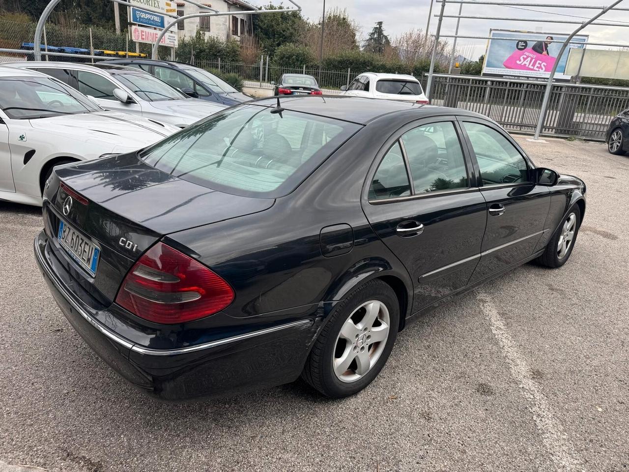 Mercedes-benz E 270 CDI cat Avantgarde 550.000 Km 890 €, a Tricesimo ...