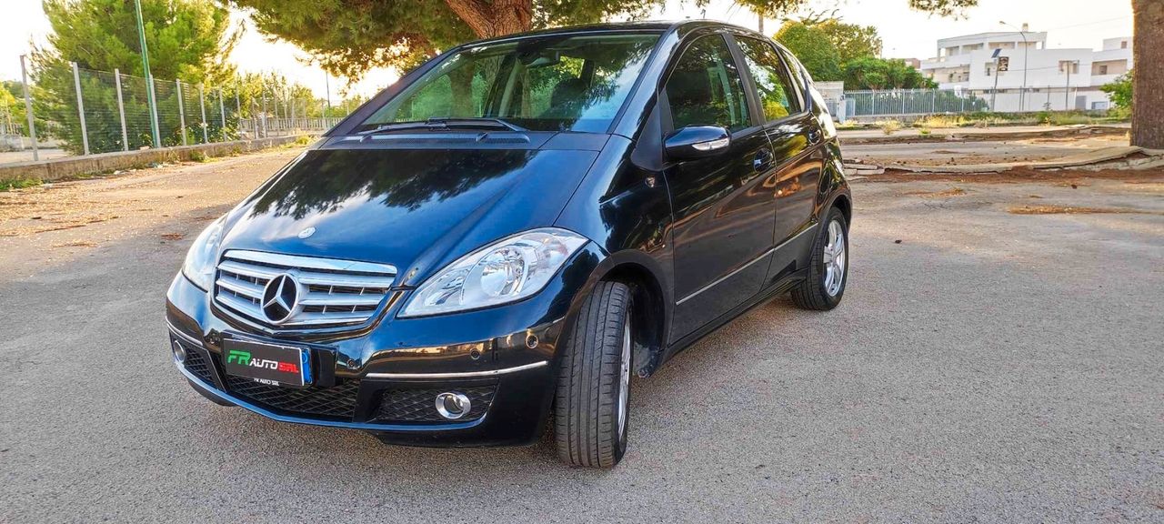 Mercedes-classe A  Versione A 180 Cdi Elegance  Alimentazione Diesel