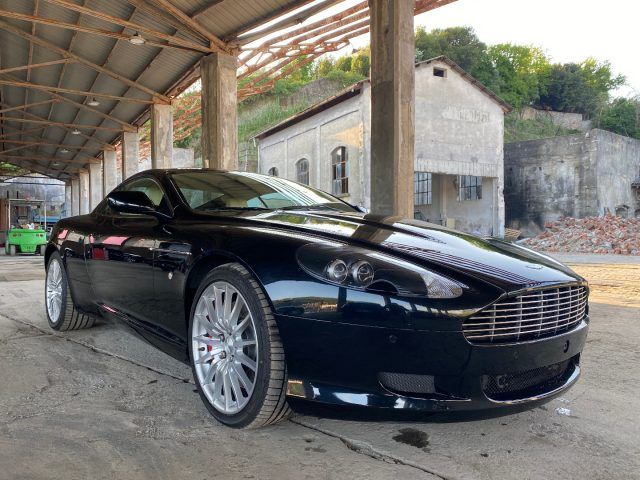 ASTON MARTIN DB9 Coup�� Touchtronic