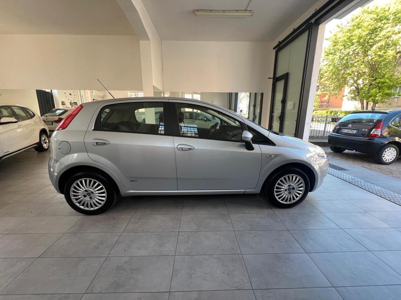 Fiat Grande Punto 1.4 OK NEOPATENTATI 141.000 Km 3.499 €, a Reggio ...