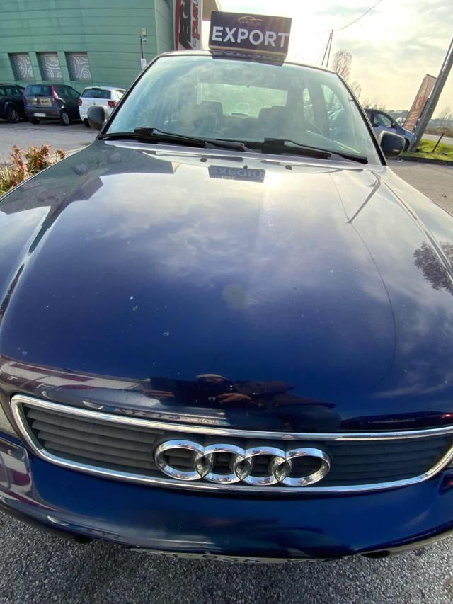 AUDI A4 1.8 cat Business