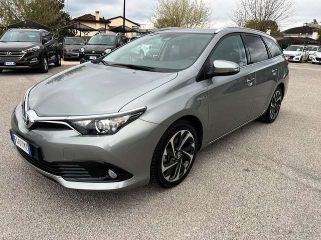 Toyota Auris Touring Sports 1.8 Hybrid Cool