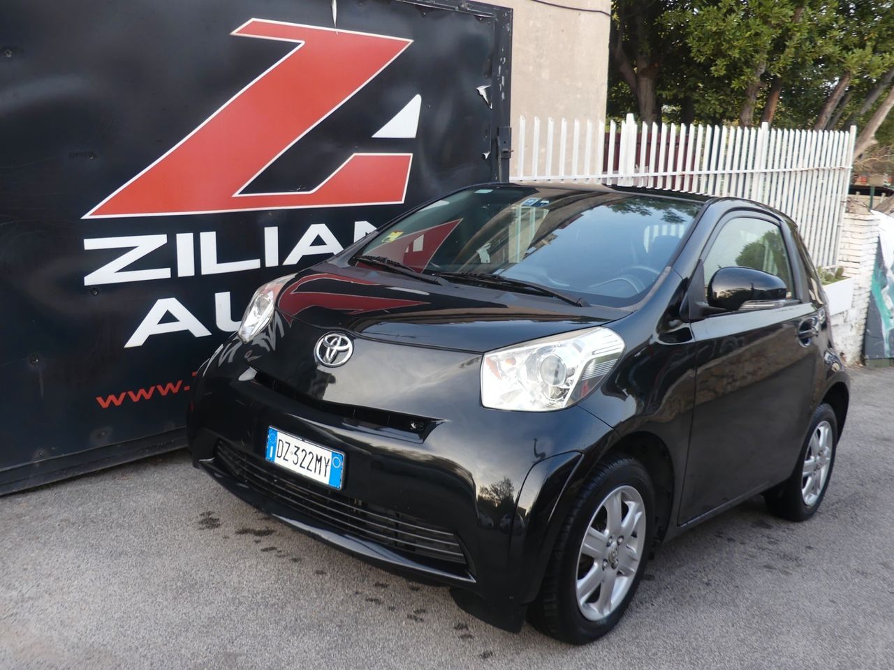 Toyota iQ 1.0 Sol OK NEO PATENTATI 150.000 Km 6.200 €, a Roma 176977667 ...