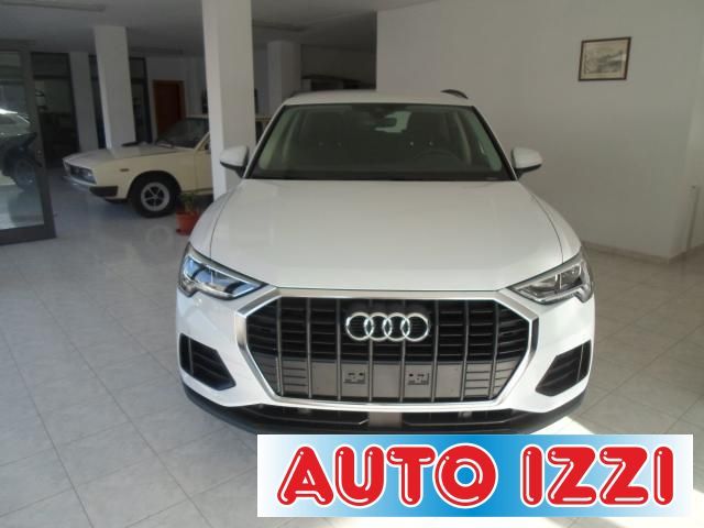 AUDI - Q3 - 35 TFSI Business Advanced