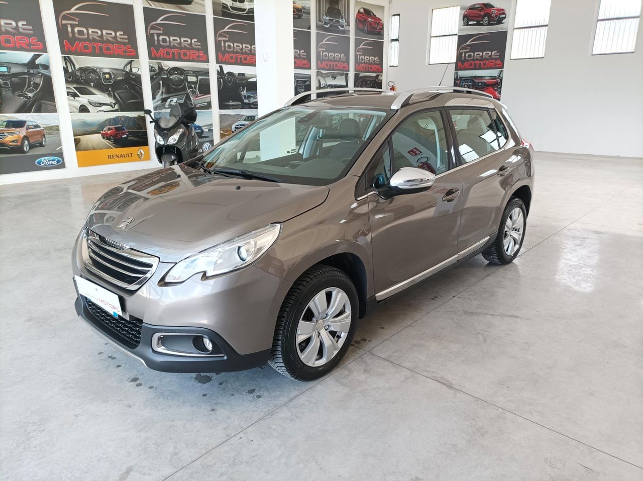 Peugeot 2008 1.6 e-HDi 115 CV Stop&Start Allure 2014