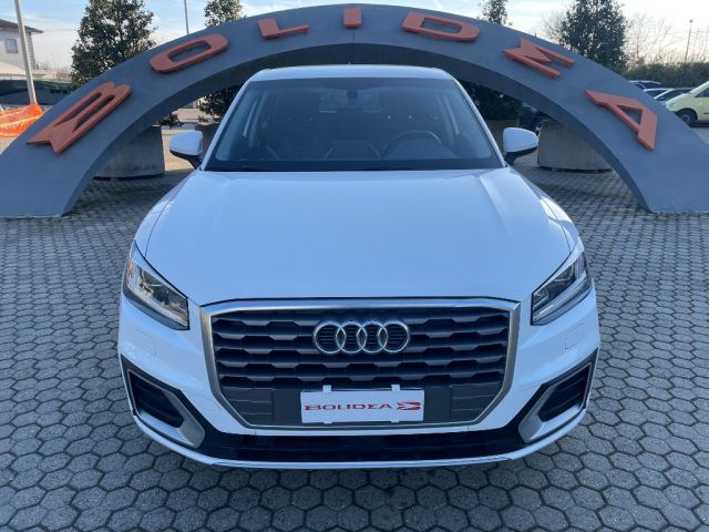 AUDI Q2 1.0 TFSI Business