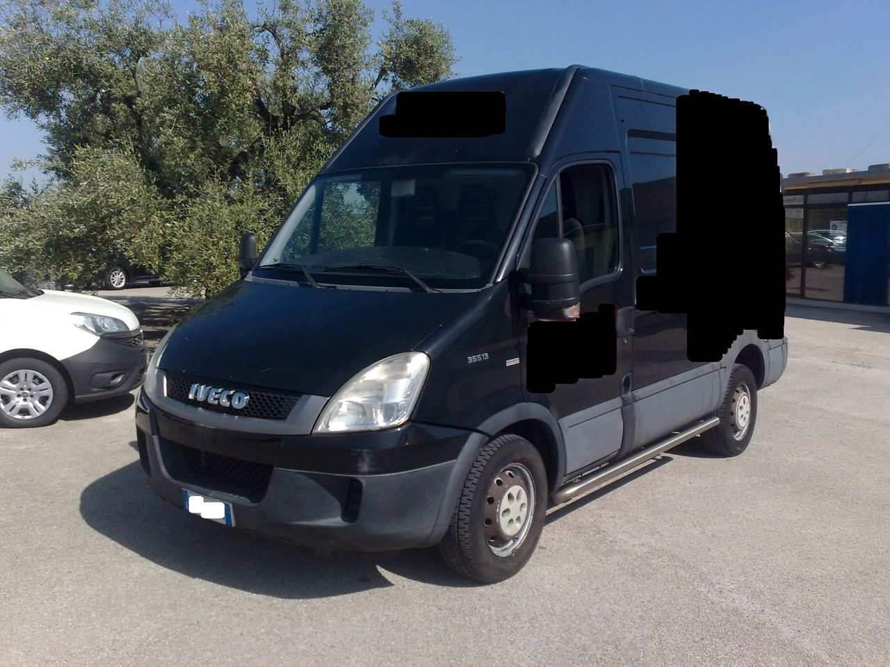 Iveco Daily 35s13 Autoveicolo uso speciale Officina Mobile con Rampa ...