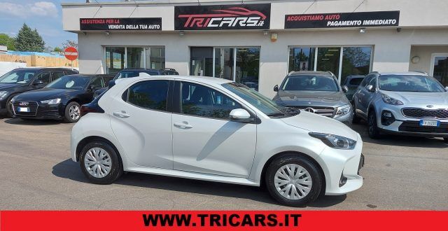 TOYOTA Yaris 1.0 5 porte Active PERMUTE OK NEOPAT. UNICOPROP.