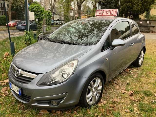 Opel Corsa Corsa 3p 1.2 club 85cv