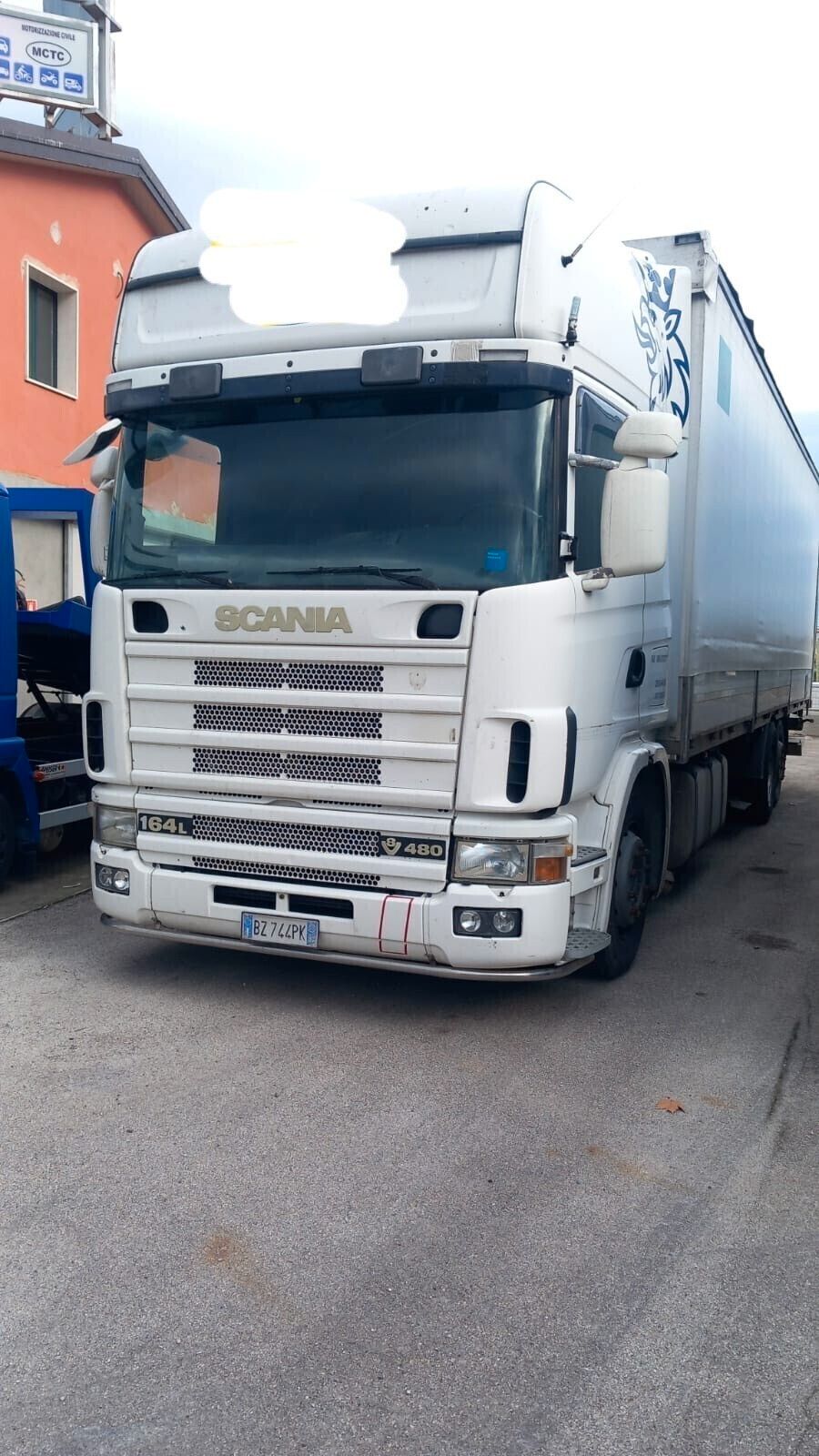 Scania 164 SCANIA CV R 164 (C18) 1 Km 150 €, a Palazzo San Gervasio ...